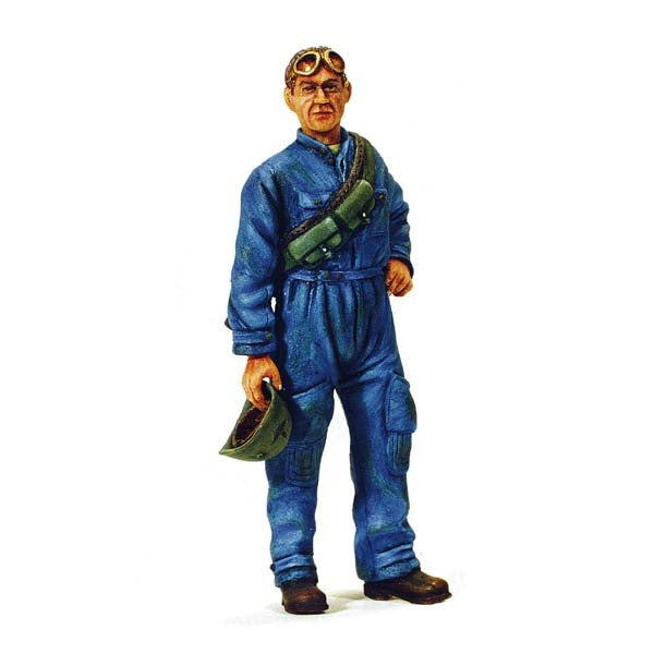 Italian tank driver 1940-45 – Exter Company